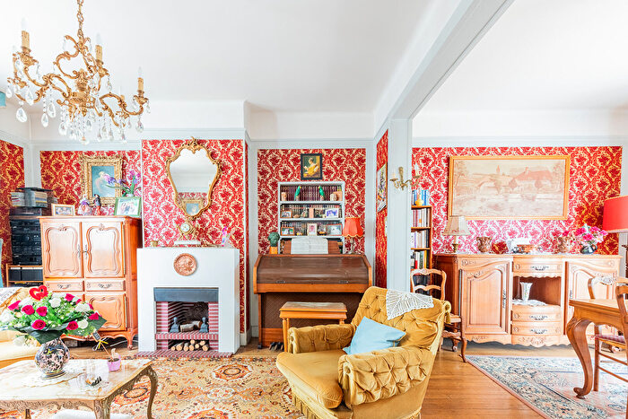 Le Plessis-Robinson, Cité Haute : Maison 5 pièces à vendre
