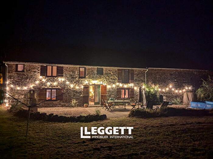 Maison à vendre - Janaillat - 8 pièces - 4 chambres