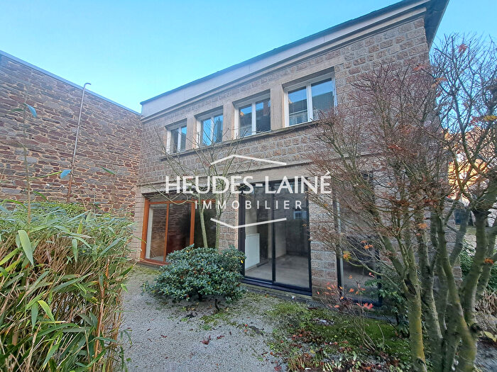 Maison à louer - Saint-Hilaire-du-Harcouët - 3 pièces - 2 chambres