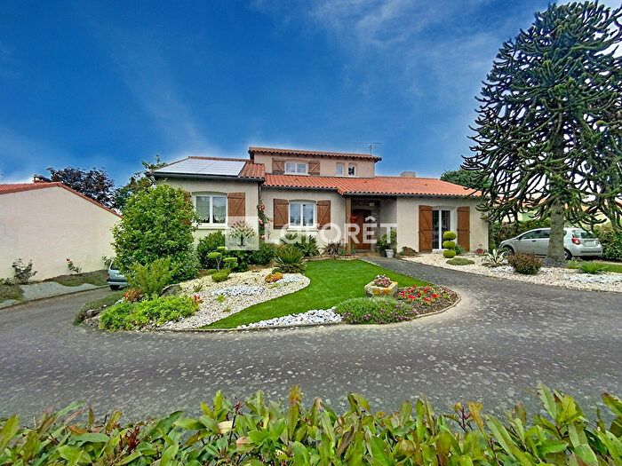 Maison 6 pièces à Saint-Léger-sous-Cholet, à vendre
