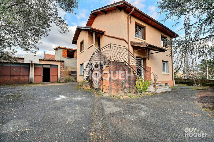 Maison à vendre - Vénissieux, Pasteur - 8 pièces - 4 chambres