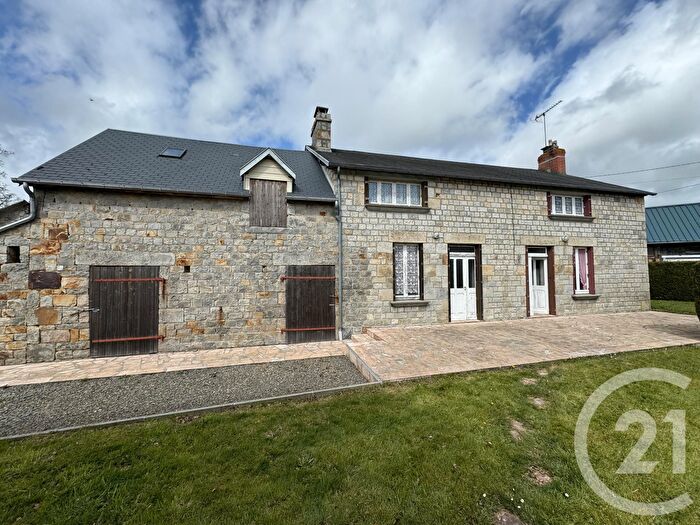 Maison à vendre - Saint-Georges-de-Rouelley - 6 pièces - 4 chambres