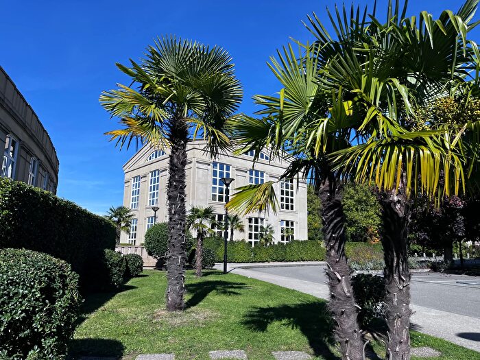 Appartement à vendre - Voisins-le-Bretonneux - 3 pièces - 2 chambres