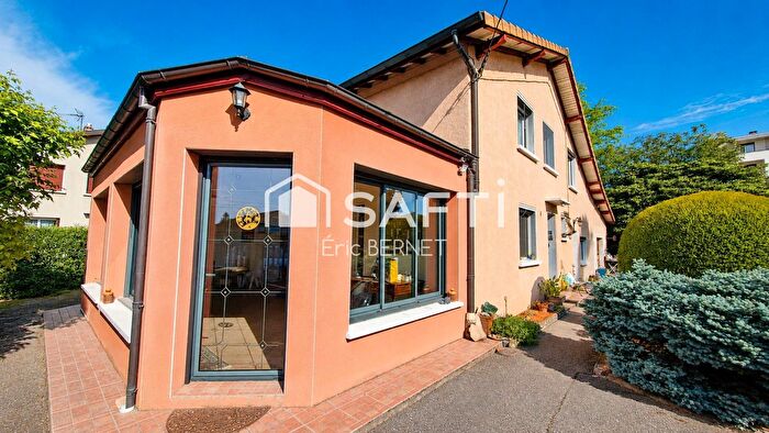 Meyzieu, Nord Est : Maison 7 pièces à vendre