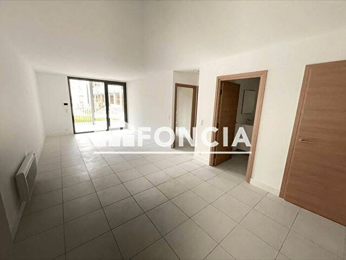 Appartement à louer - Zone Pietonne, Avignon - 2 pièces - 1 chambre