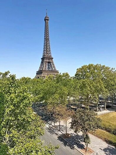 Paris 7ème, Champ de Mars : Appartement 5 pièces à louer