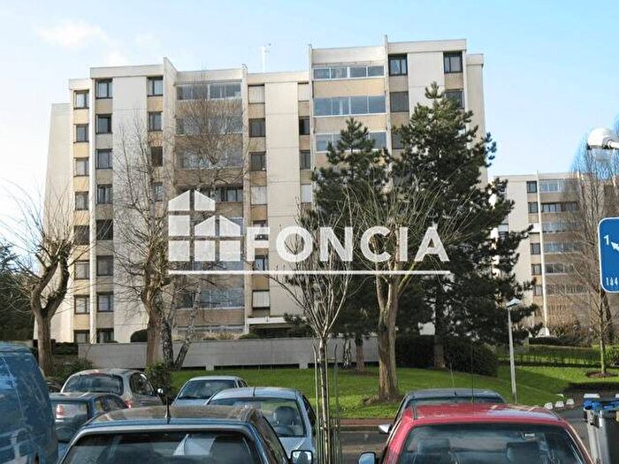 Appartement à louer - Hôtel de Ville-Bel Air, Franconville - 3 pièces - 2 chambres