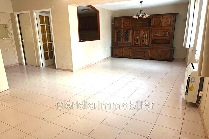 Maison à vendre - Millas - 9 pièces - 6 chambres