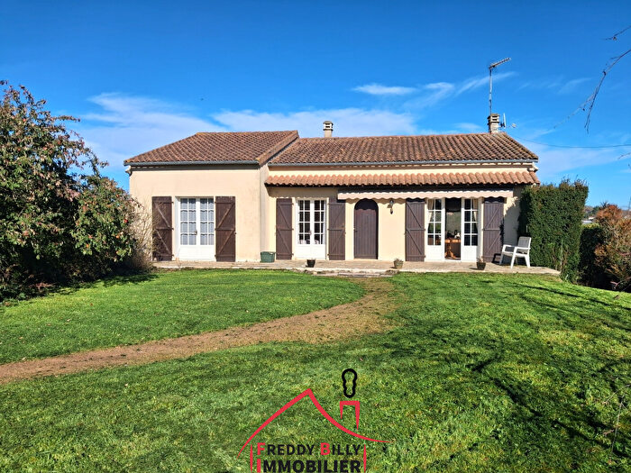 Maison à vendre - Saint-Jean-de-Thouars - 7 pièces - 4 chambres