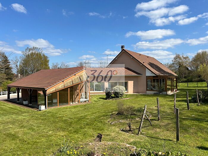 Maison à vendre - Louhans - 5 pièces - 3 chambres