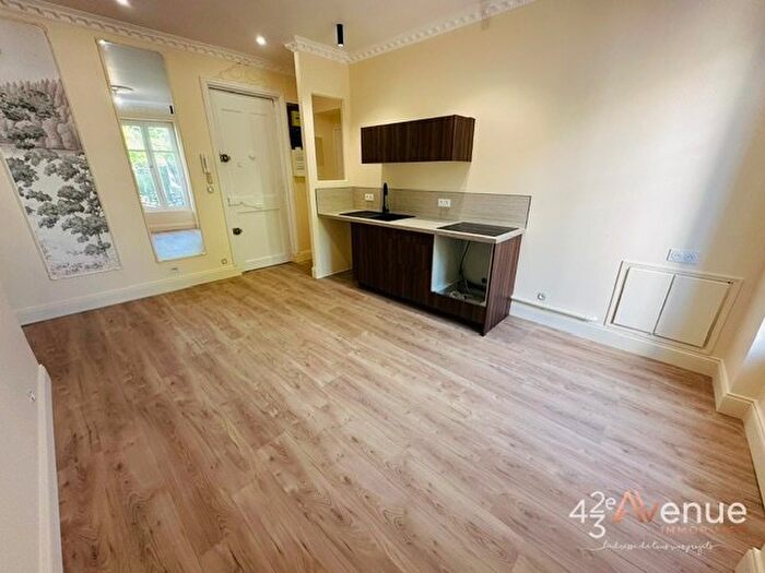 Saint-Étienne, Crêt de Roc : Appartement 3 pièces à louer