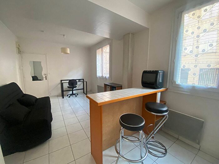 Appartement à louer - Centre-Hôtel de Ville, Limoges - 1 pièce