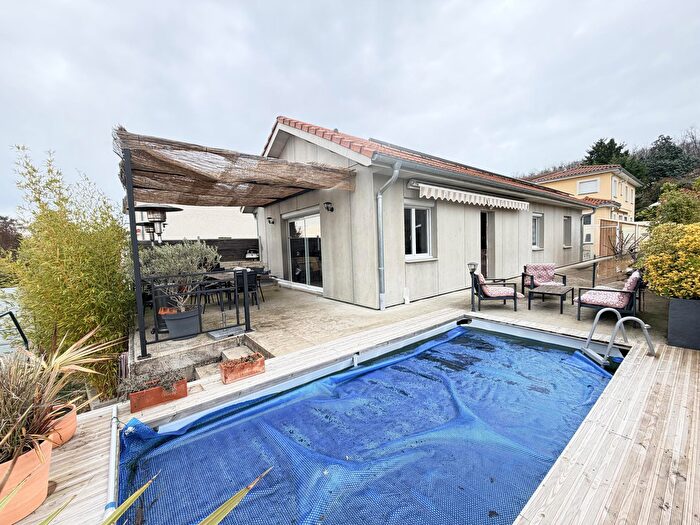 Maison à vendre - Reyrieux - 5 pièces - 3 chambres