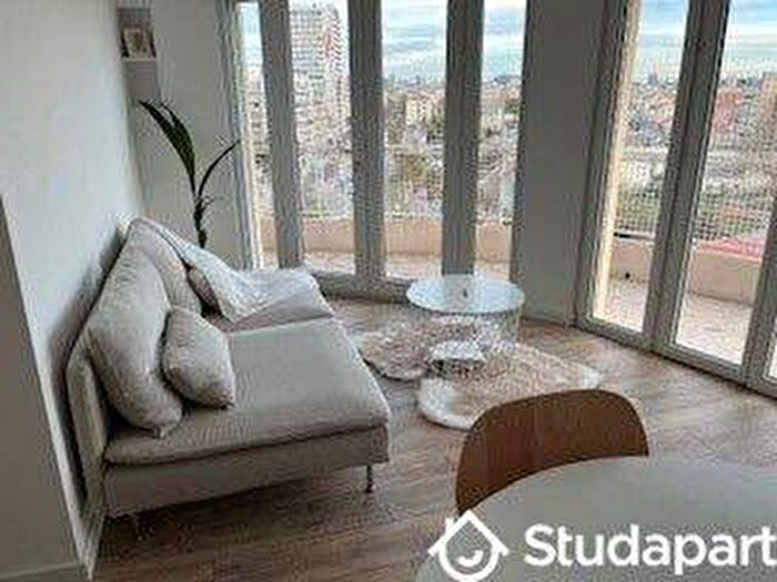 Appartement à louer - Pont-du-Las, Toulon - 1 pièce - 4 chambres