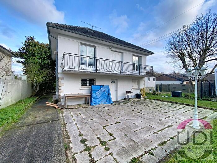 Maison à vendre - Vert-le-Petit - 5 pièces - 4 chambres