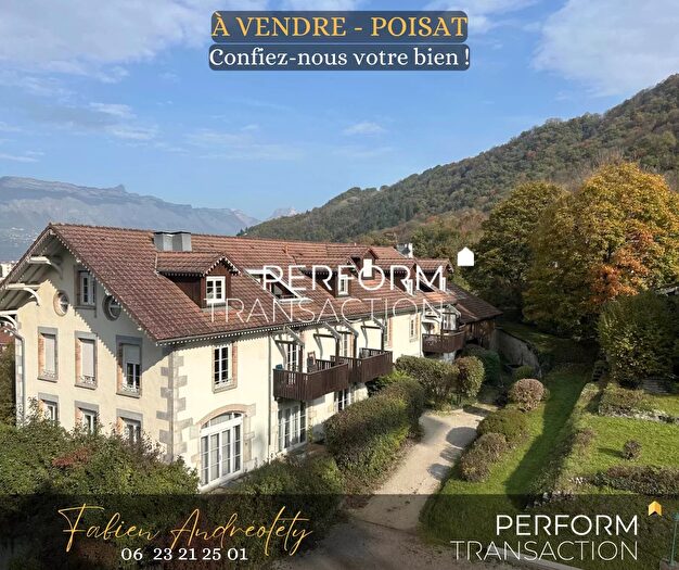 Appartement à vendre - Poisat - 5 pièces - 4 chambres