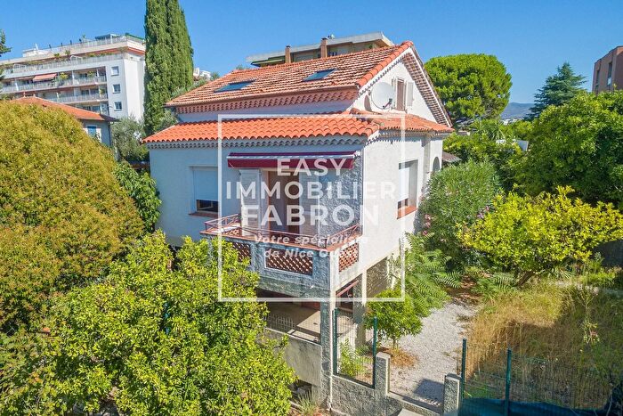 Maison à vendre - Nice, Fabron - 5 pièces - 3 chambres