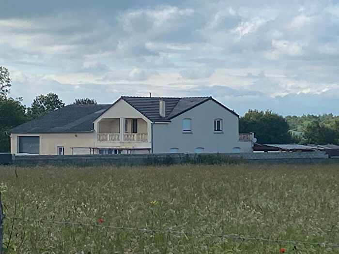 Maison 11 pièces à Marzy, à vendre