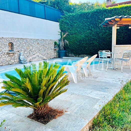 Les Pennes-Mirabeau, Cadeneaux, Monaco : Maison 6 pièces à vendre