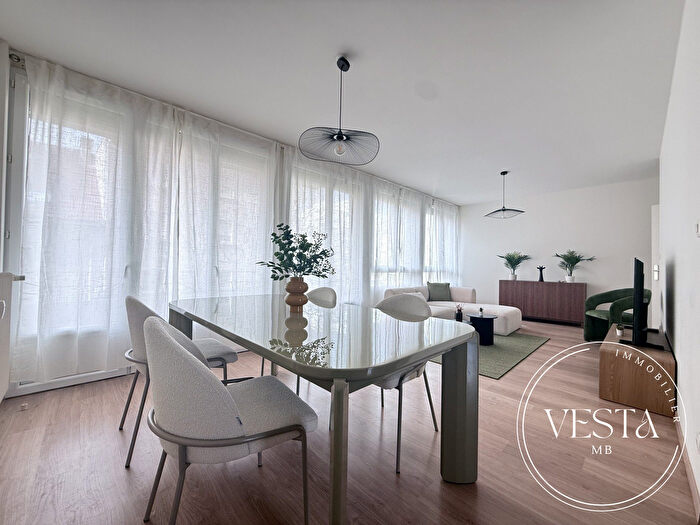 Appartement à vendre - Dijon - 4 pièces - 3 chambres