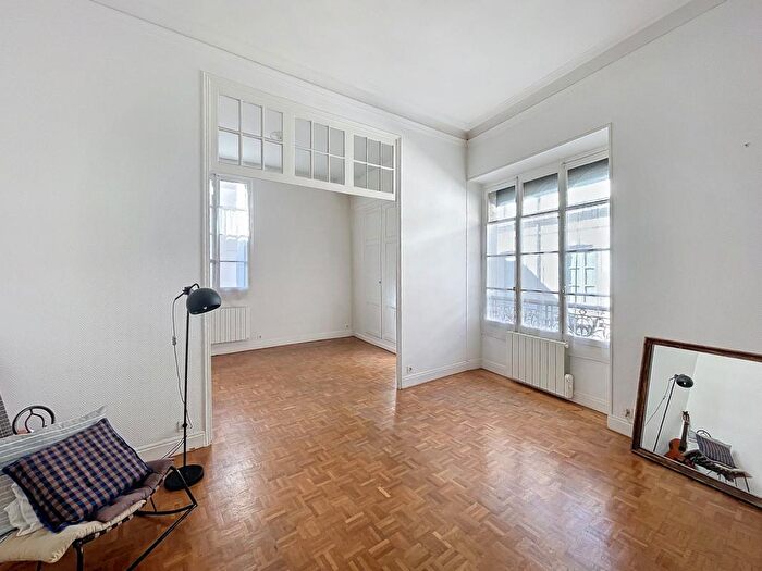 Appartement à vendre - Avignon, Palais des Papes, Zone Piétonne - 3 pièces - 2 chambres