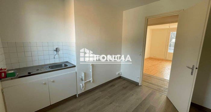 Appartement 3 pièces à Genay, à louer