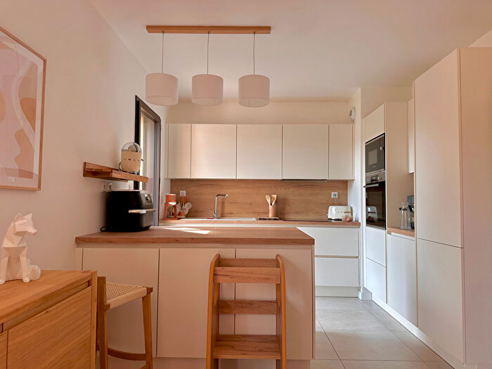 Appartement à vendre - Liergues - 4 pièces - 3 chambres