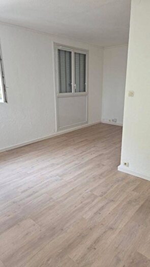 Appartement à louer - Fontcouverte, Avignon - 2 pièces