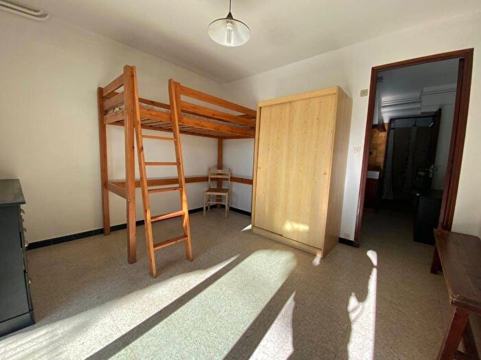 Appartement à louer - Donicarde-Barban, La Seyne-sur-Mer - 1 pièce