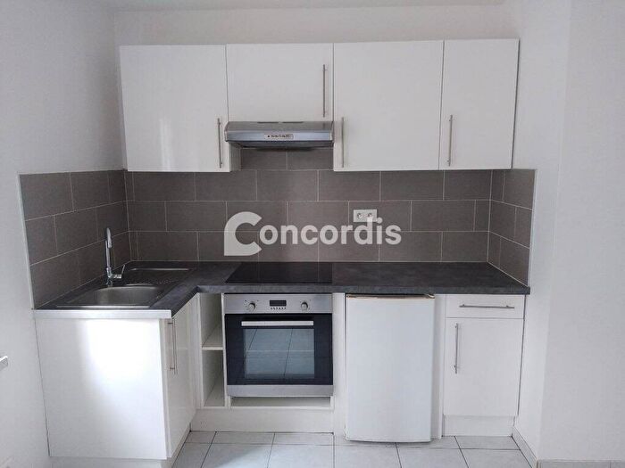 Appartement à louer - Centre Ville-Felsberg, Saint-Avold - 2 pièces - 1 chambre