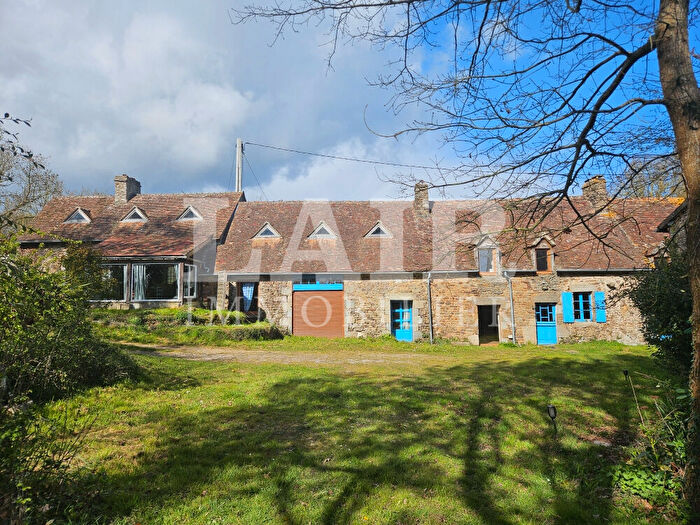 Saint-Pierre-des-Nids - Maison 9 pièces à vendre