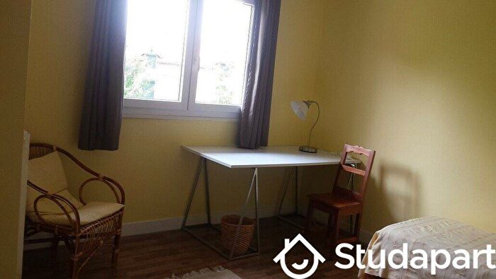 Appartement à louer - Les Casseaux, Villebon-sur-Yvette - 1 pièce - 1 chambre