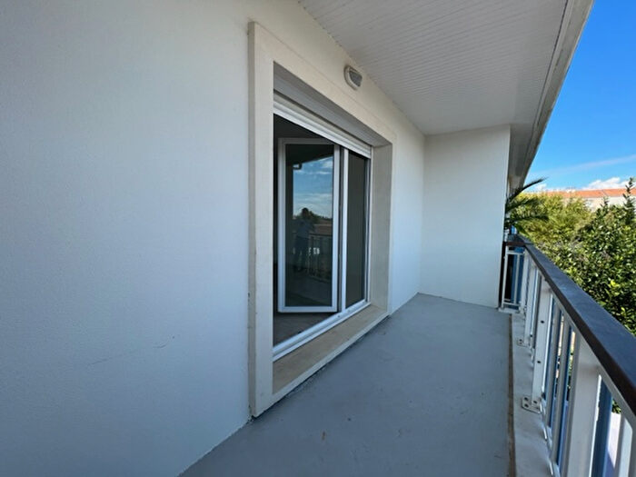 Appartement à louer - LHoumeau - 3 pièces - 2 chambres