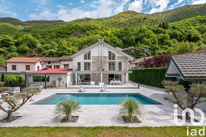 Maison à vendre - Vaulnaveys-le-Bas - 6 pièces - 4 chambres