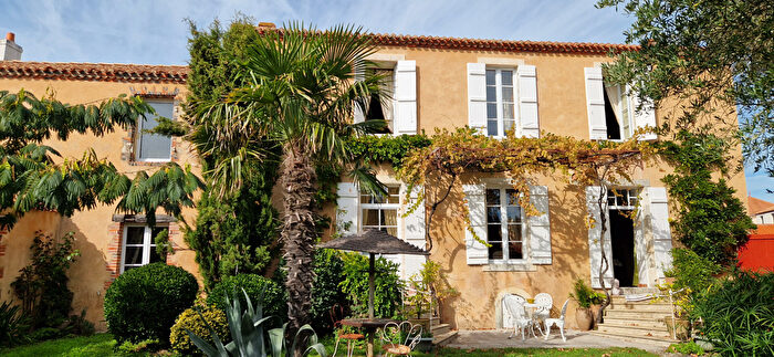 Maison 8 pièces à vendre - Brem-sur-Mer