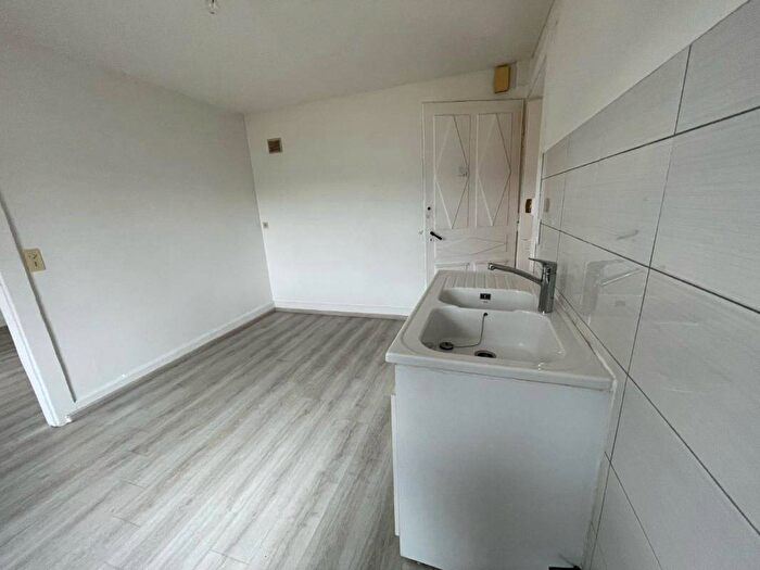 Appartement 2 pièces à Les Fins, à louer