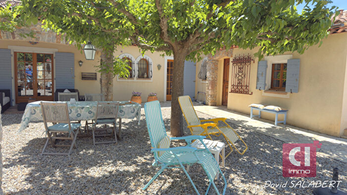 Maison 6 pièces à Garéoult, à vendre