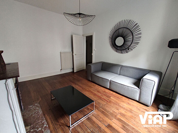 Appartement à louer - Limoges, Centre-ville, Hôtel de Ville, Emailleurs - 2 pièces - 1 chambre