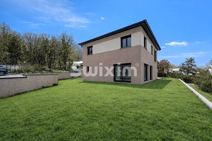 Maison 6 pièces à vendre à Échenevex