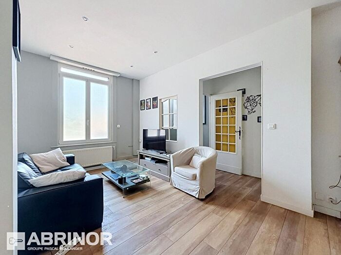 Maison 4 pièces à Marcq-en-Barul, Mairie, à vendre