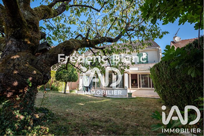 Maison 7 pièces à vendre à Igny