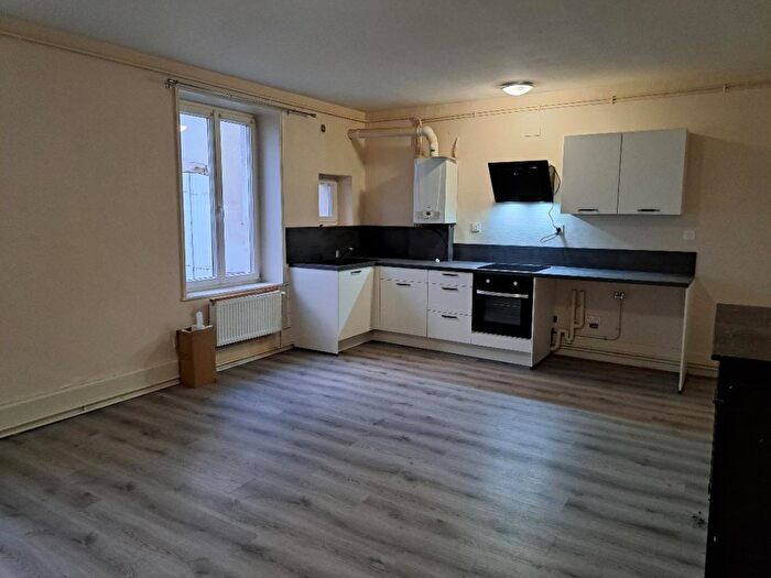 Appartement à louer - Toul, Centre-ville - 2 pièces - 1 chambre