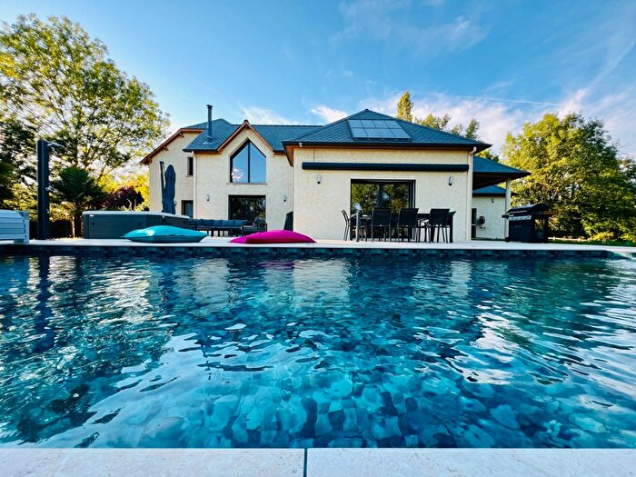 Maison à vendre - Roussennac - 6 pièces - 4 chambres