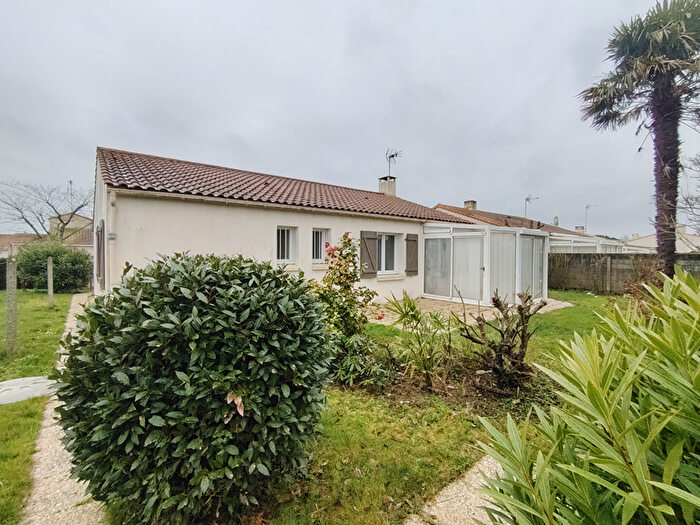 Maison à vendre - Coëx - 4 pièces - 2 chambres