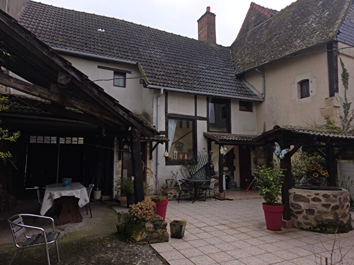 Maison à vendre - Graçay - 6 pièces - 5 chambres