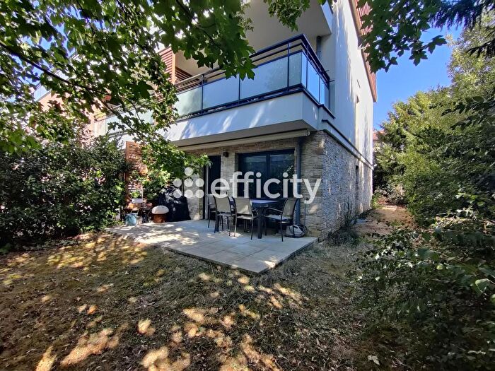 Appartement 3 pièces à Clamart, Gare, à vendre