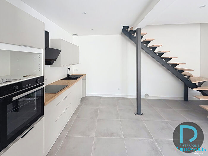Appartement 4 pièces à Manziat, à vendre