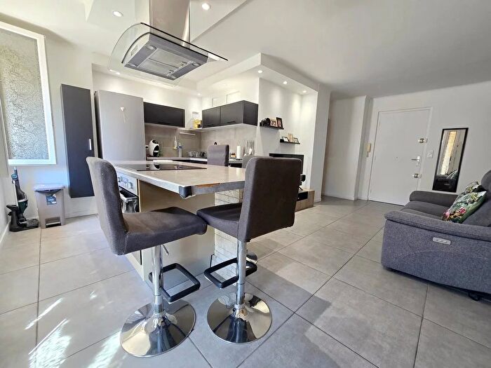 Appartement à vendre - Nice - 3 pièces - 2 chambres