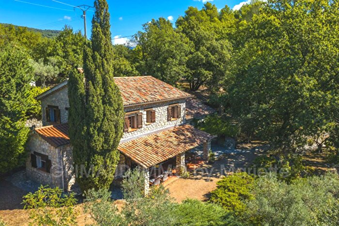 Maison à vendre - Callas - 10 pièces - 7 chambres