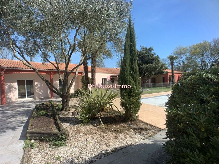 Maisons à vendre et appartements à louer - 1